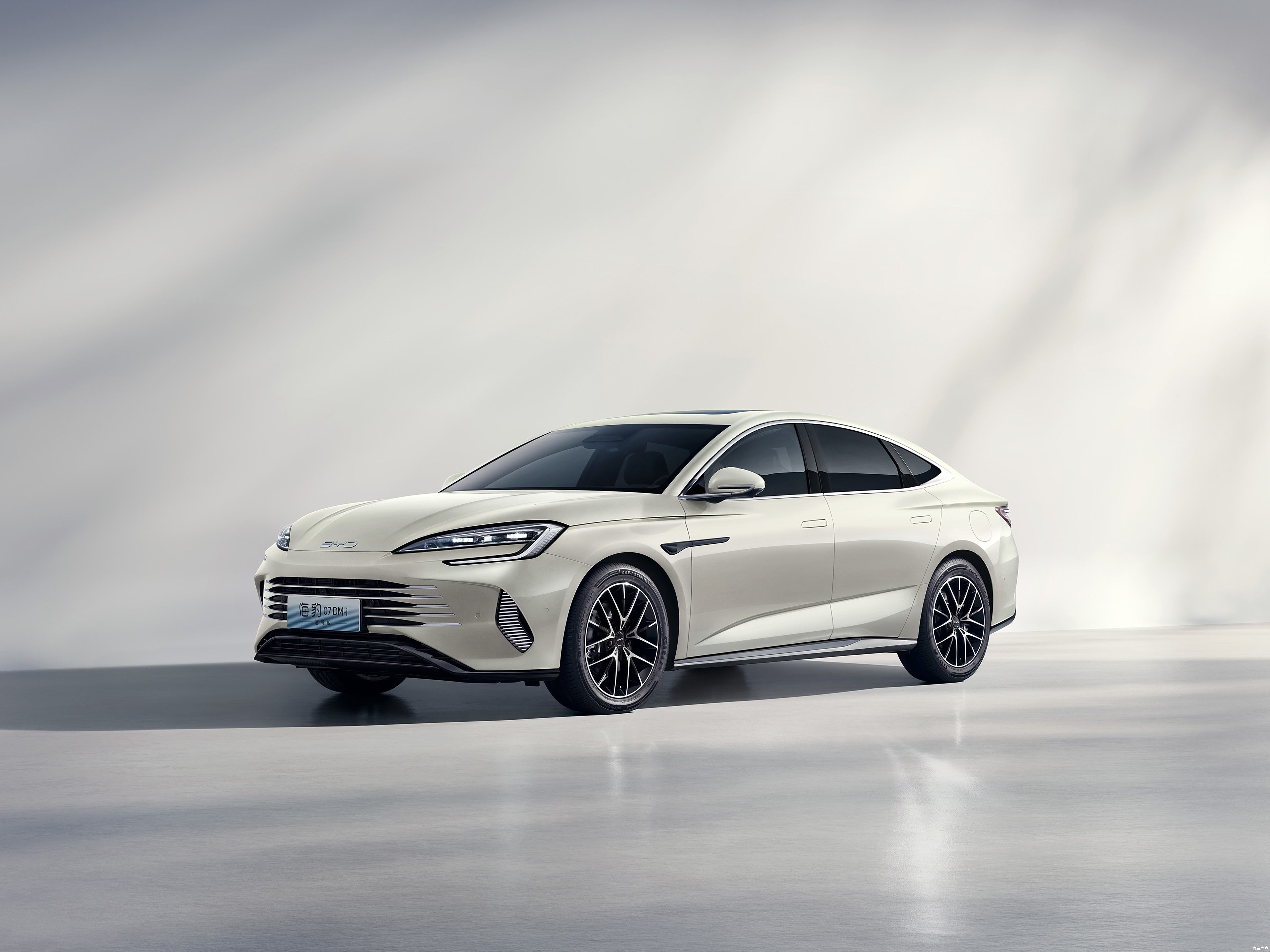 2025 BYD-SEAL 07 DM-i Intelligent Drive Equipped With 5th Generation ...