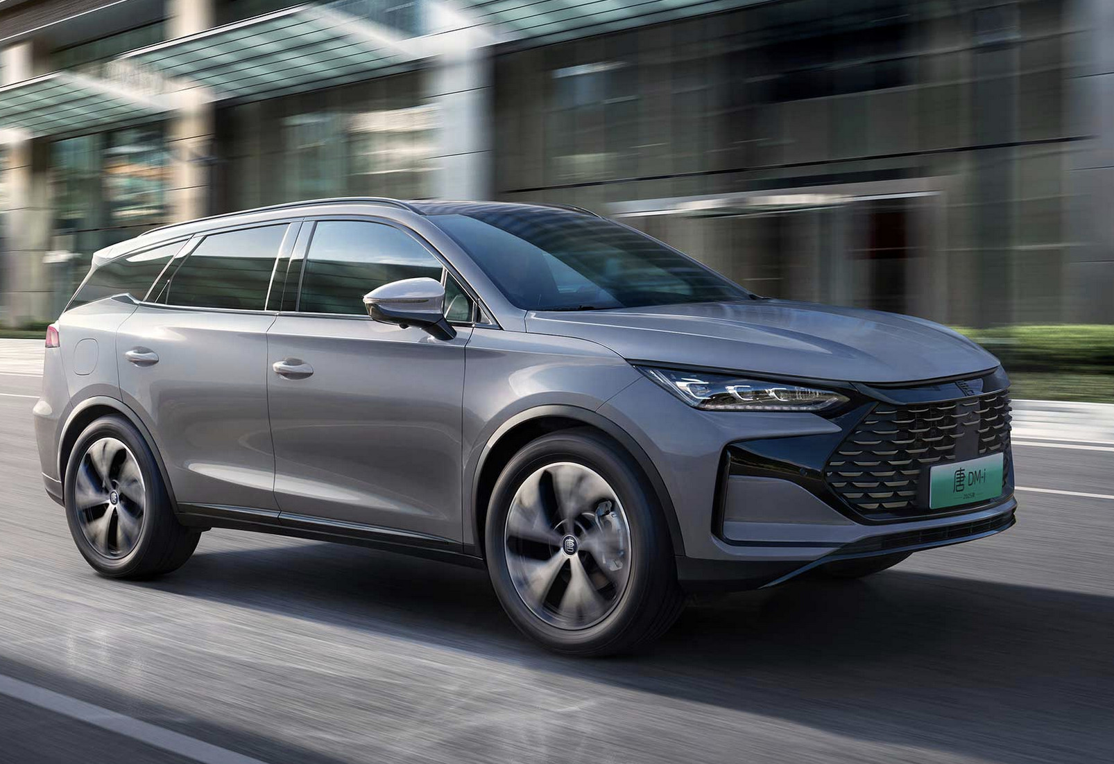 BYD Electric Sedan with 8 Hours Charging Time, 5-door Body Structure ...